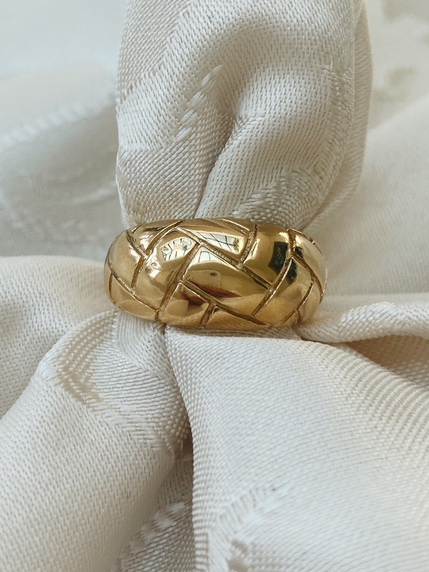 Alexis ring – Charlie's Jewels